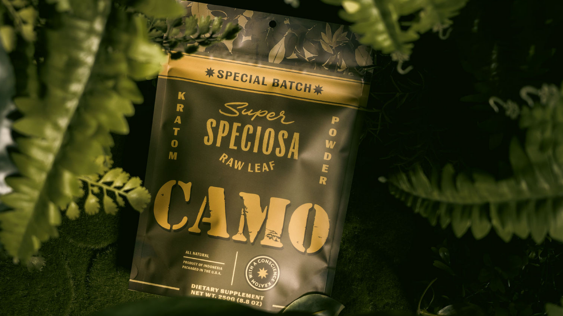 Camo Kratom Powder: High-Mitragynine Green Vein | Super Speciosa